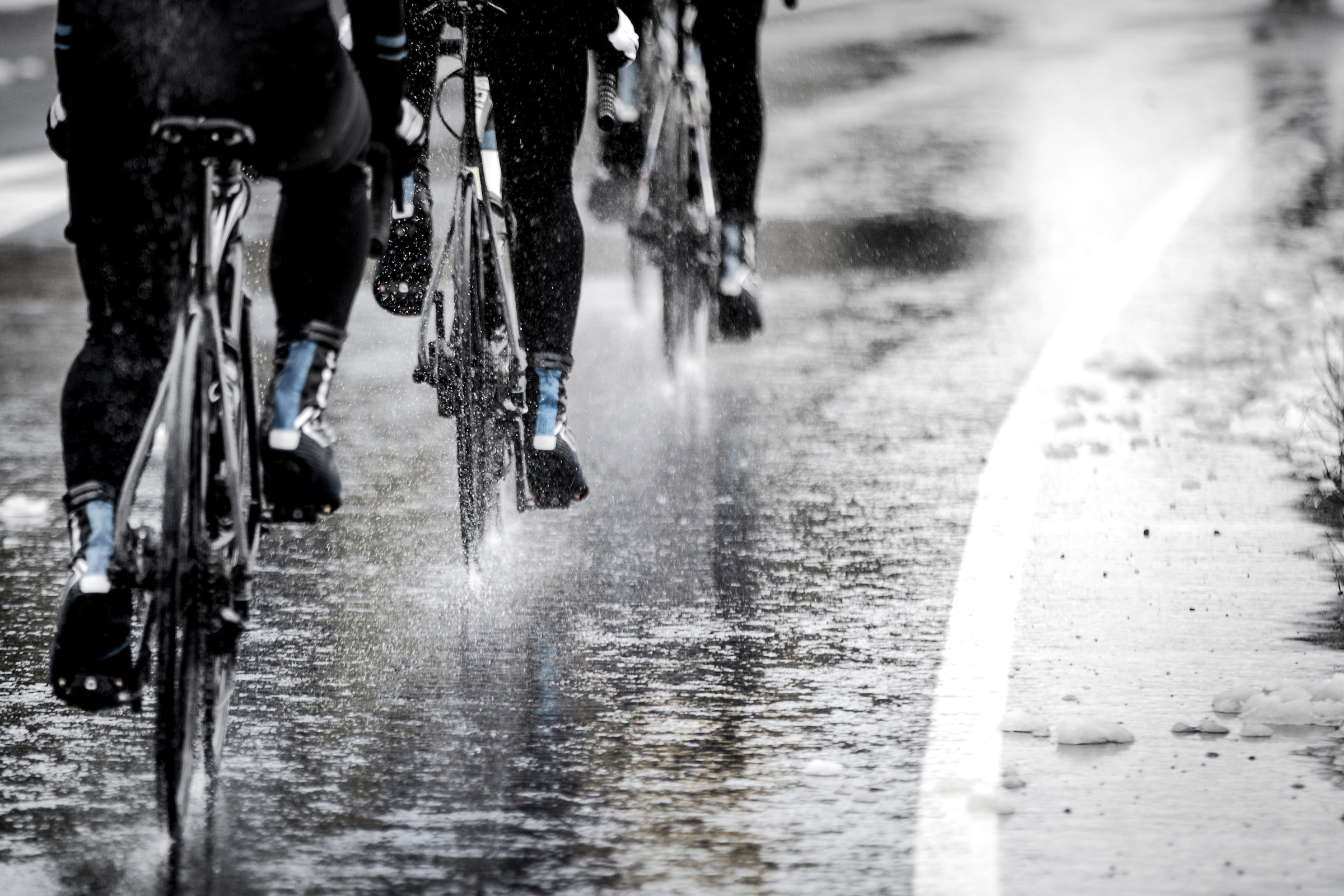 Difference between SPD and SPD-SL Pedals - Shimano Cycling World